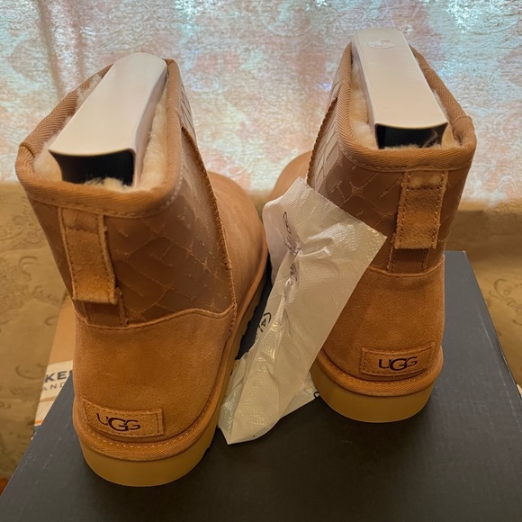 UGG | Shoes | Ugg Mens Classic Mini Ii Ugg Print Chestnut Boots | Poshmark